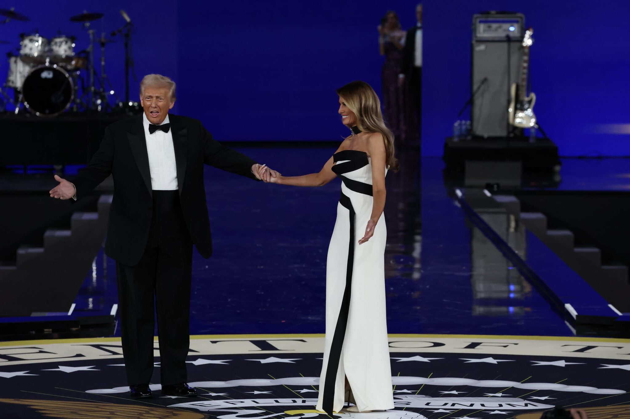Lip Reader Reveals What Donald and Melania Trump Discussed During Their ...